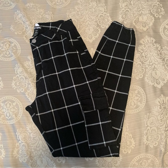 Hot Topic | Jeans | Hot Topic Back And White Pants | Poshmark